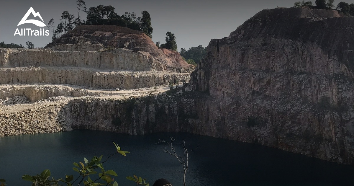 Best waterfall trails in Hutan Simpan Gunung Pulai | AllTrails