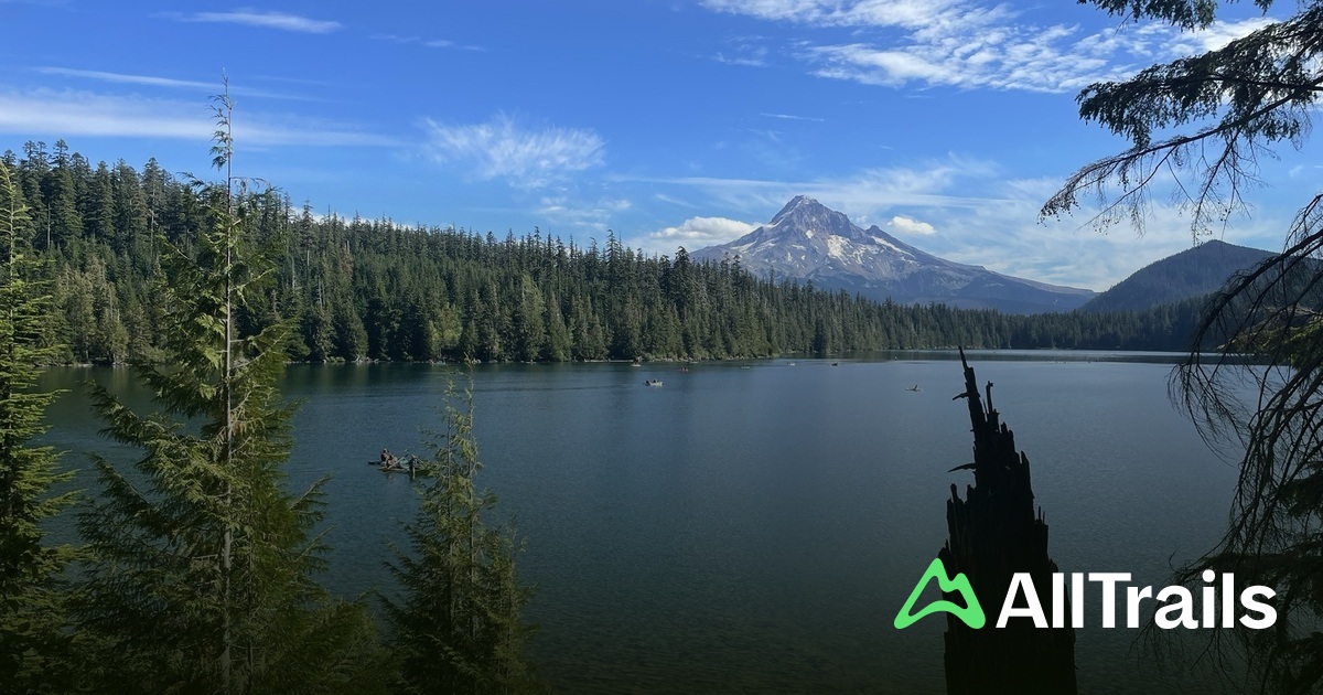 View of Lost Lake and Mount Hood - hikes and trails to get you there ...