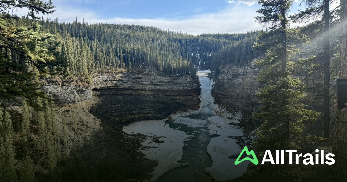 Sikanni Chief Falls Viewpoint - hikes and trails to get you there ...