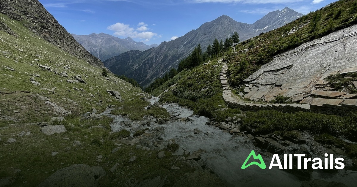 10 Best trails near Falesia di Lauson | AllTrails