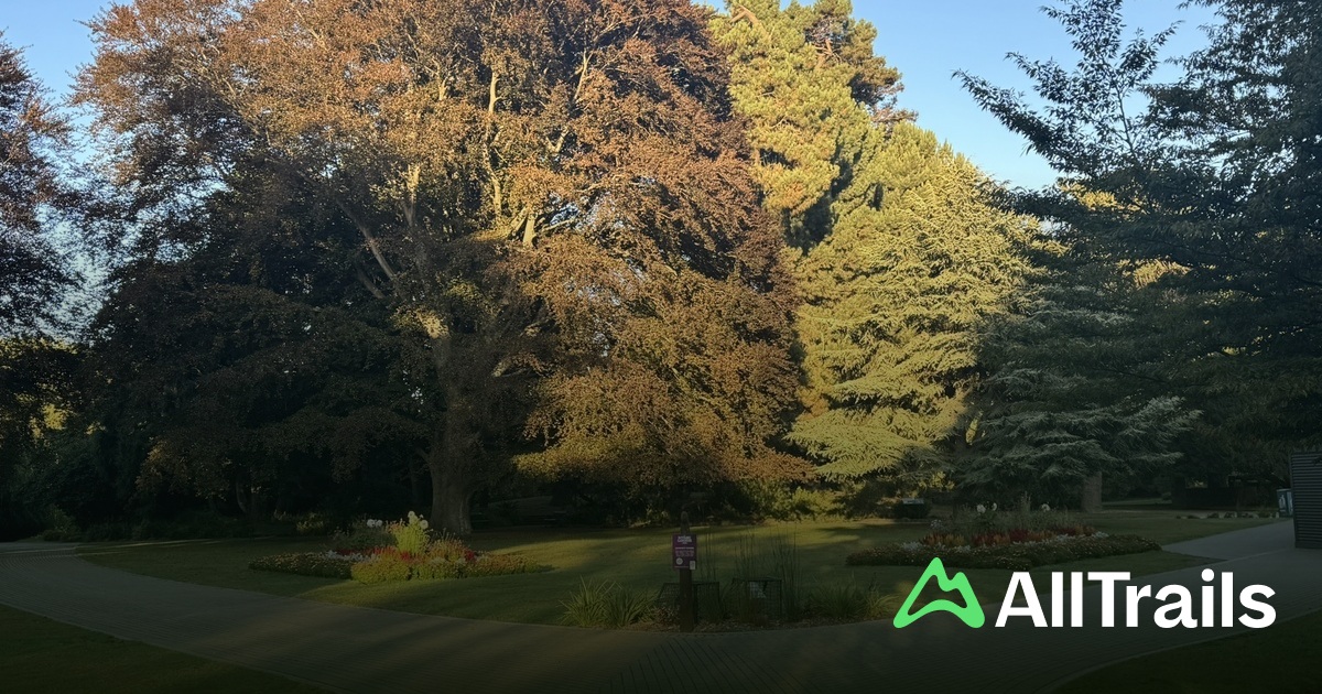 Beste routes in de buurt van The Albert Edward Oak | AllTrails