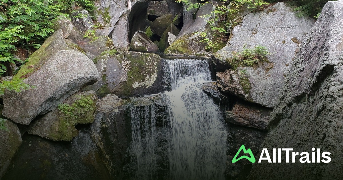 Lost River Gorge & Boulder Caves - hikes and trails to get you there ...