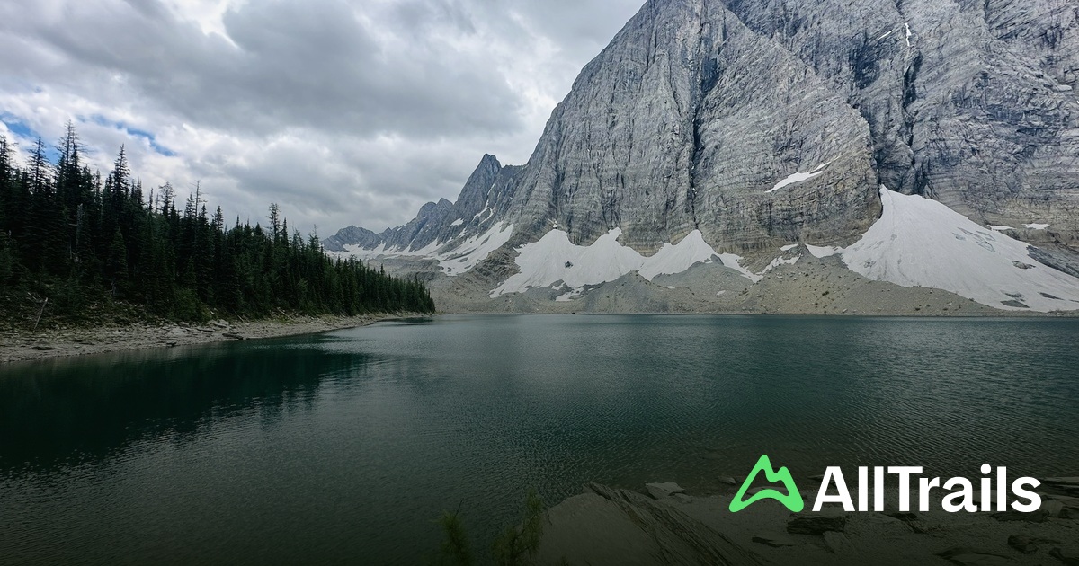 View over Floe lake - hikes and trails to get you there | AllTrails