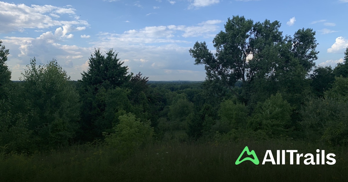 Pontiac Lake Recreation Area Group Campground - hikes and trails to get ...